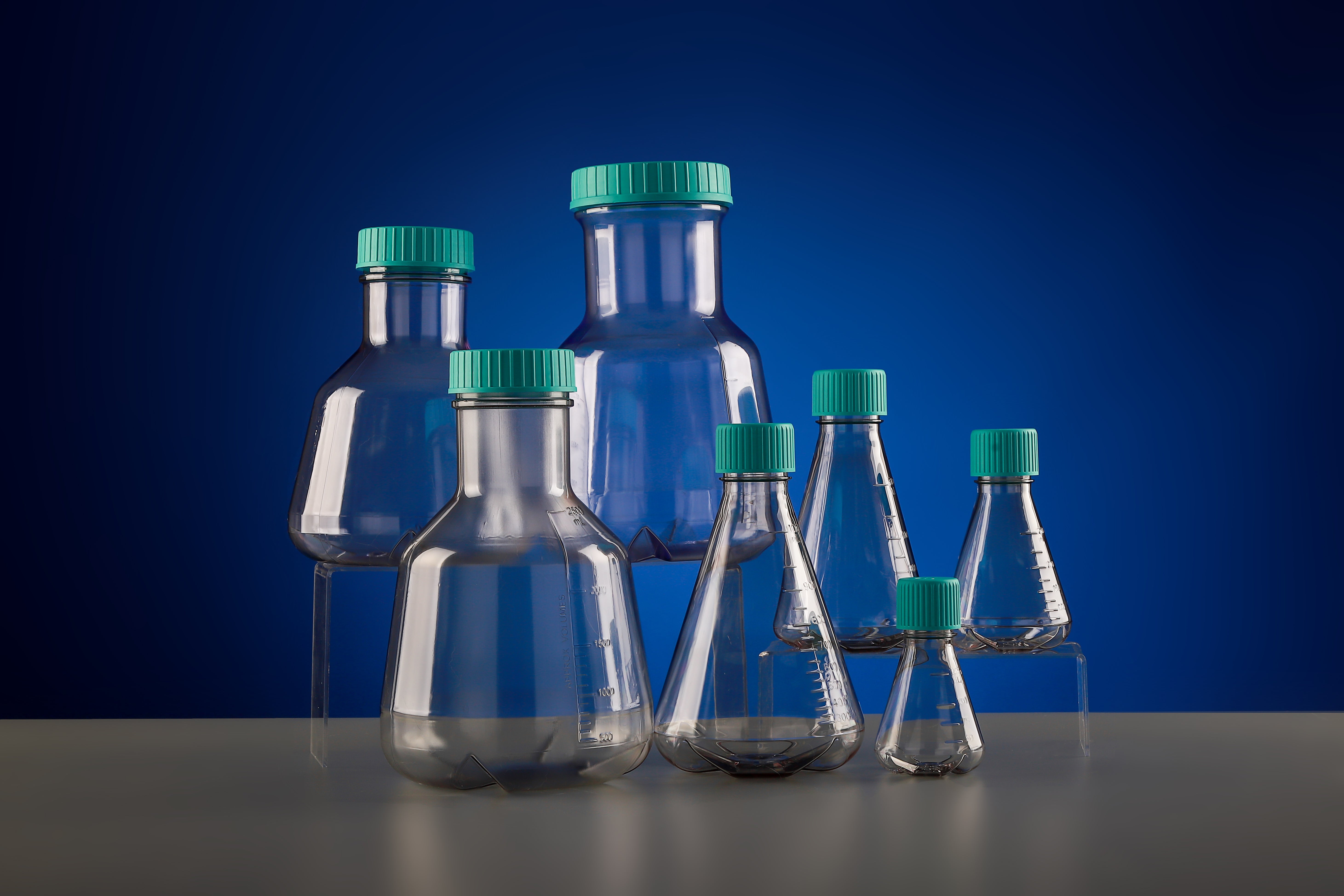 PETG vs PC Erlenmeyer Shaker Flasks – GMP Plastic