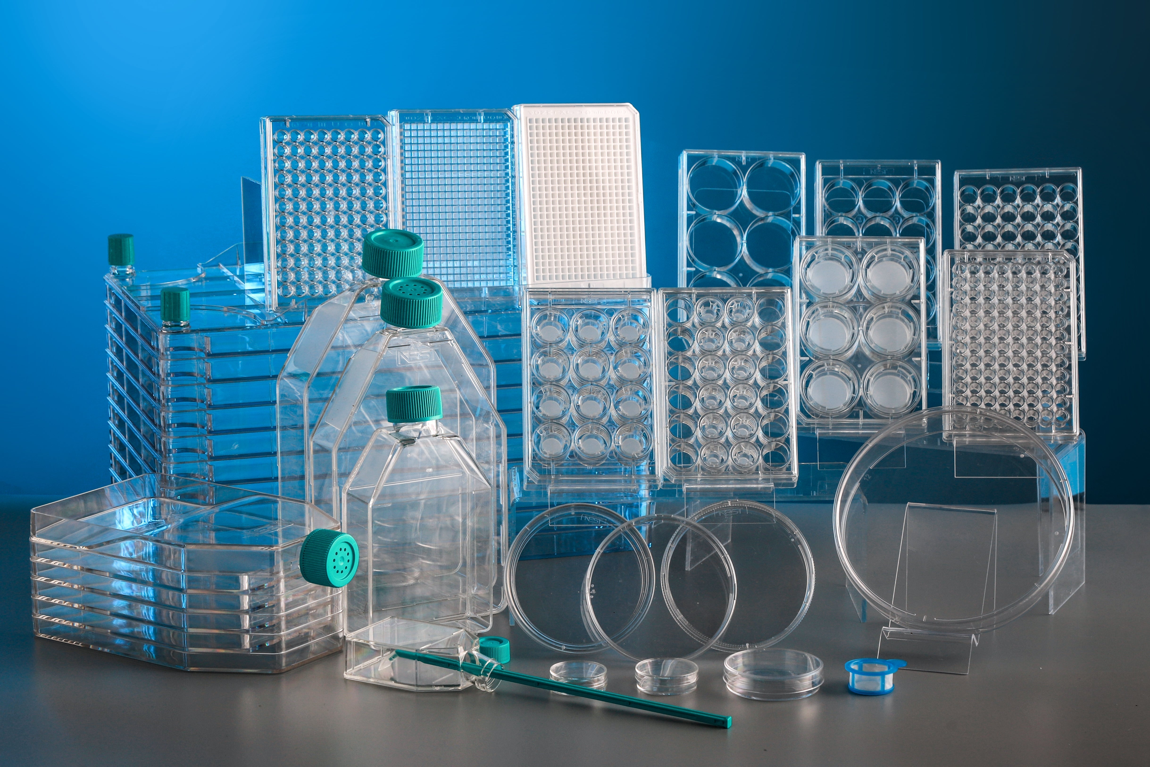 How to Avoid Contamination in Cell Culture – GMP Plastic