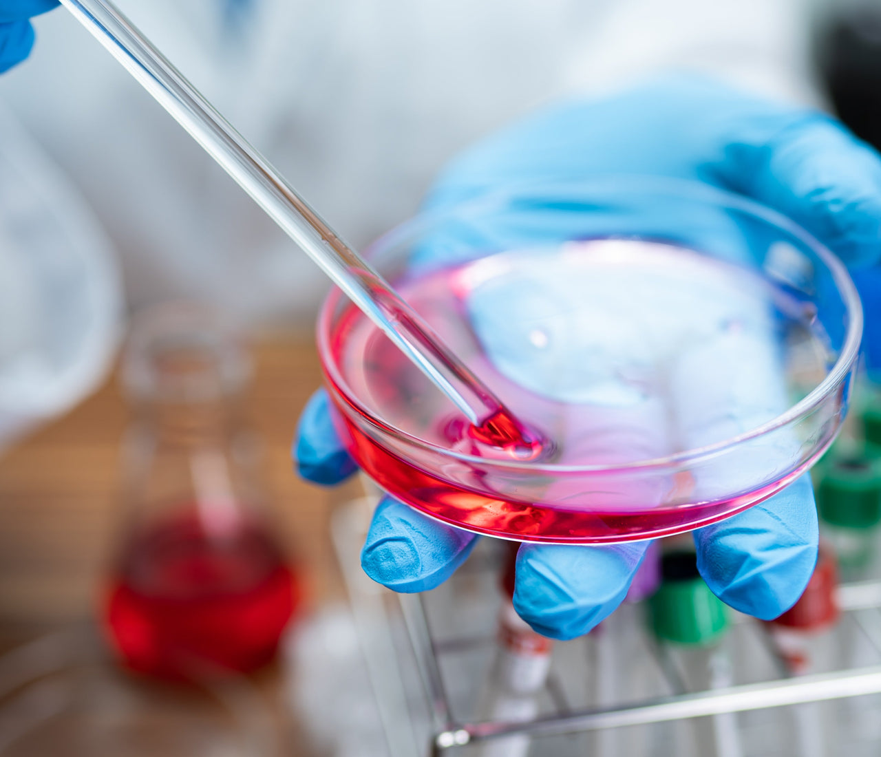 Partial vs. Complete Media Changes in Cell Culture: Key Differences ...